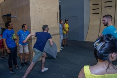 Team Building Ninja Warrior: Indoor obstacle course