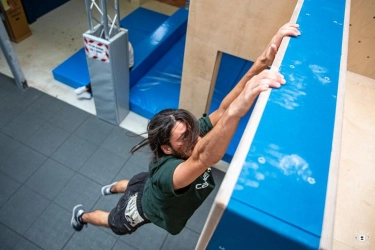 Team Building Ninja Warrior: Indoor obstacle course